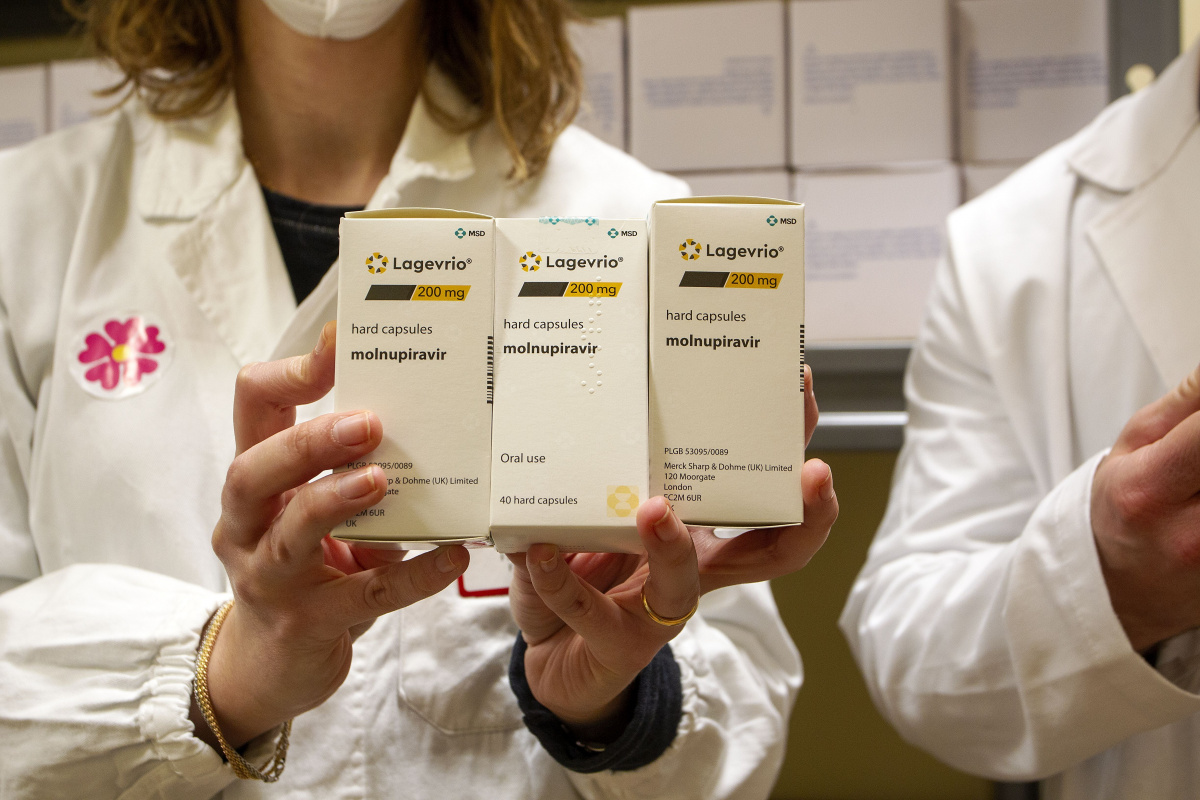 First COVID-19 oral treatments approved