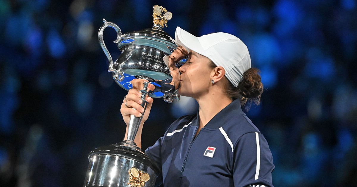 'True class': Tributes for Ash Barty after shock retirement