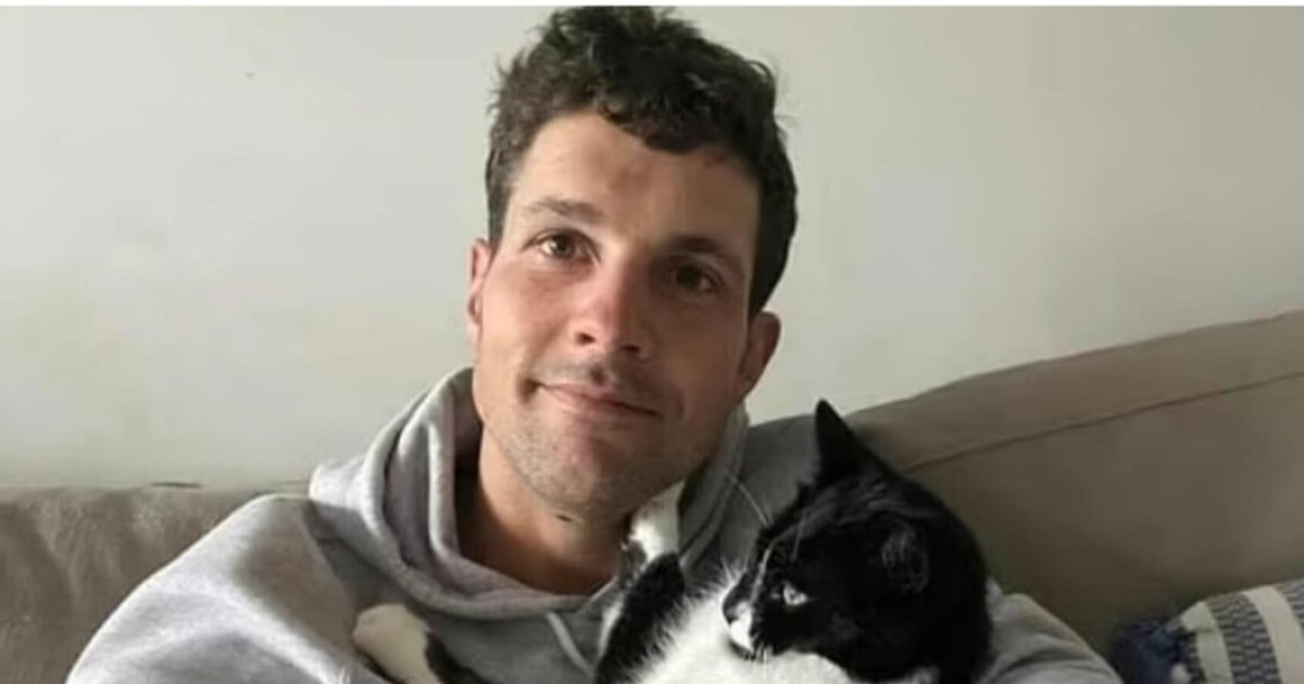 Beaches re-open after ‘keen diver’ Simon Nellist killed in shark attack