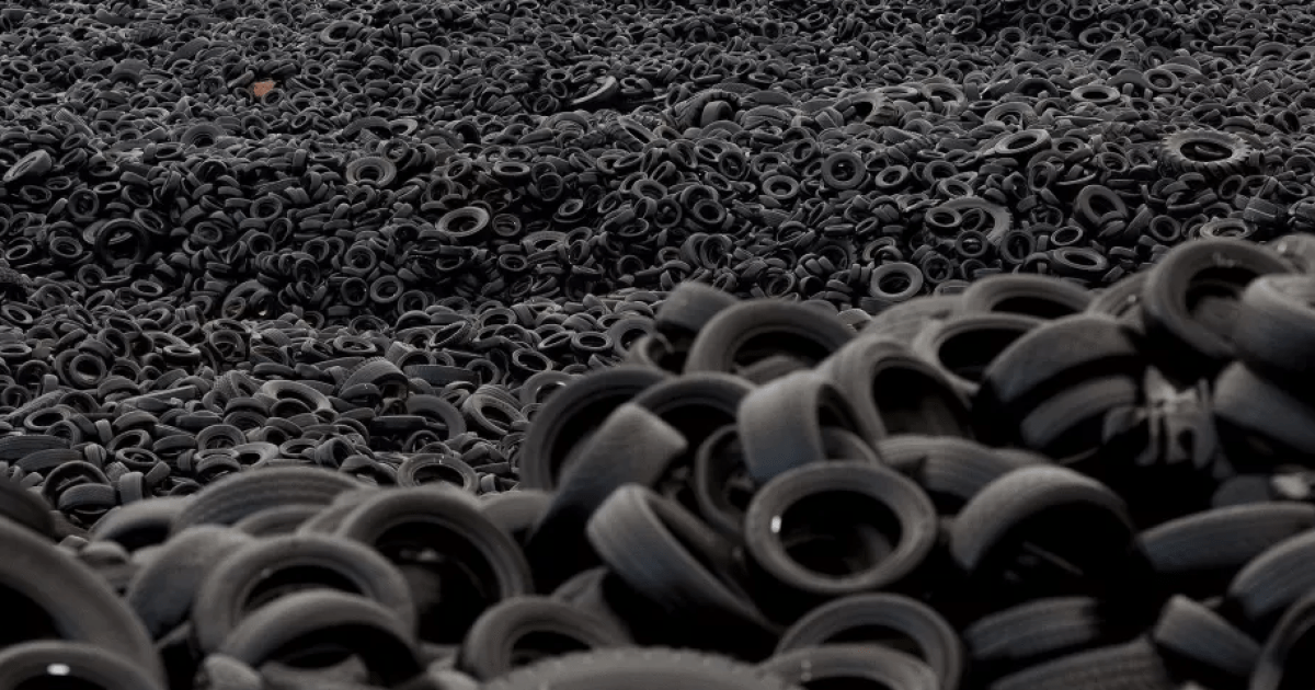 Stormwater loaded with microplastics from car tyres
