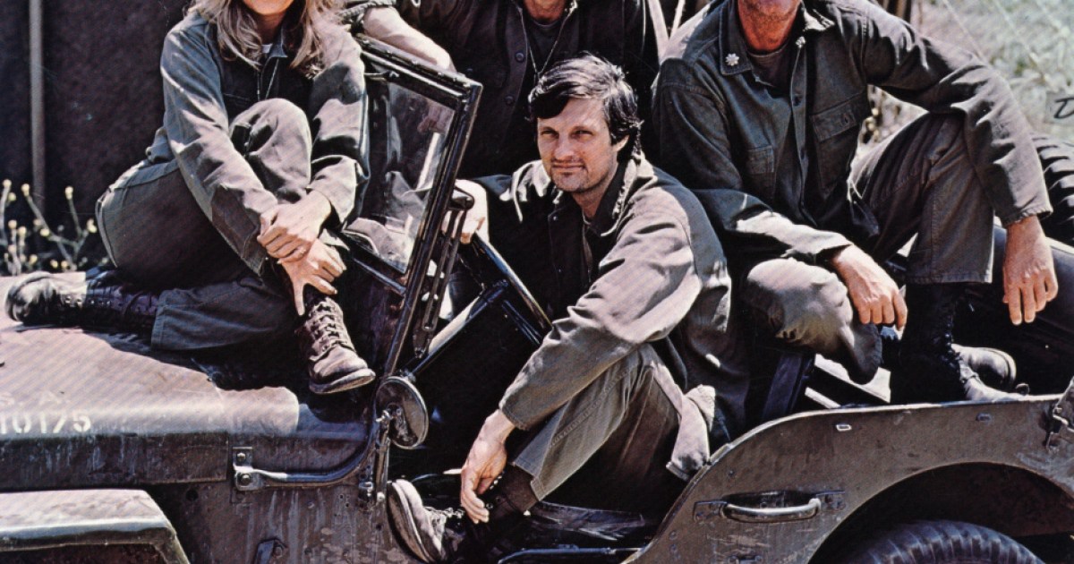 On This Day: M*A*S*H record-breaking finale airs in US