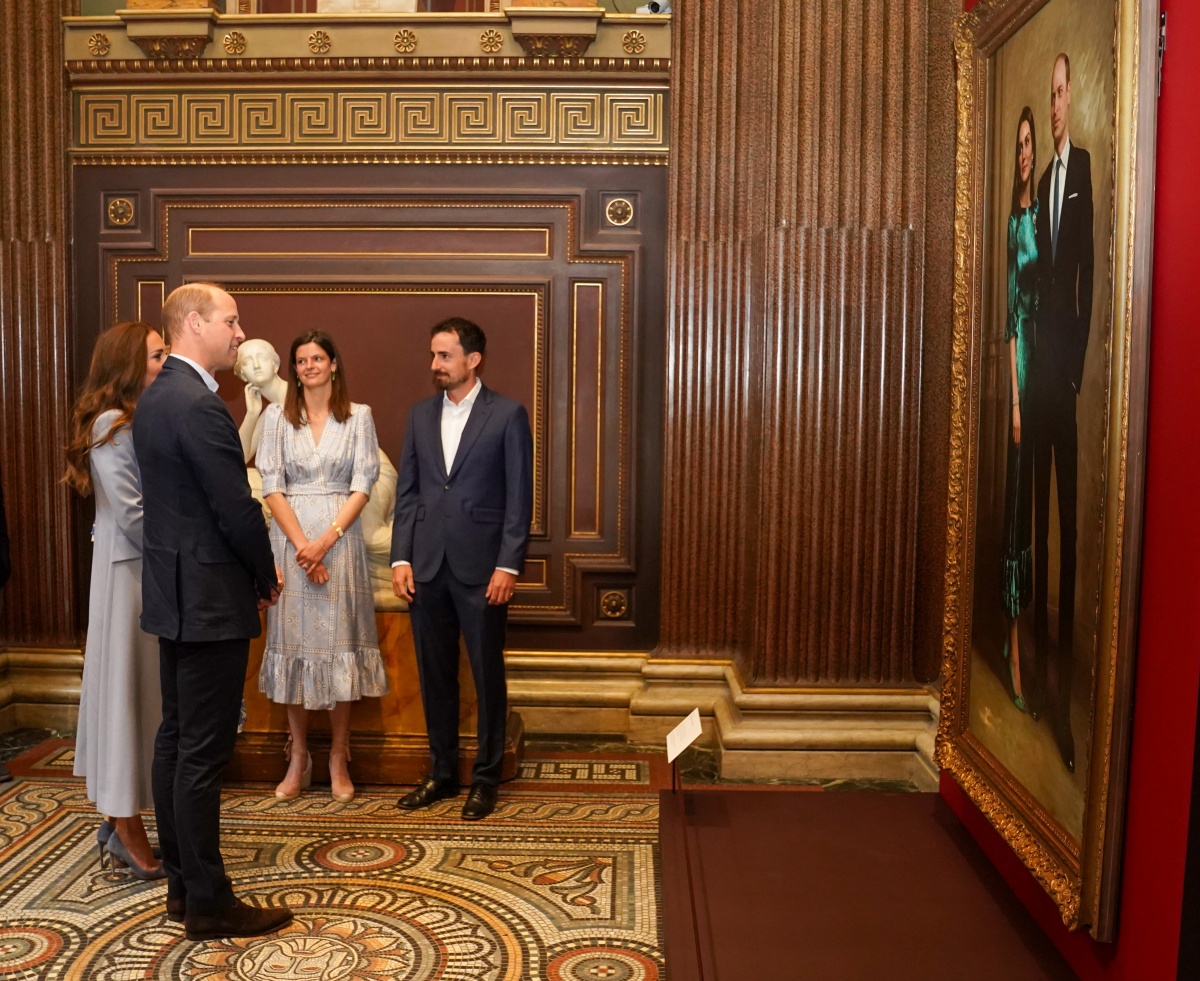 First official portrait of Prince William, Kate unveiled