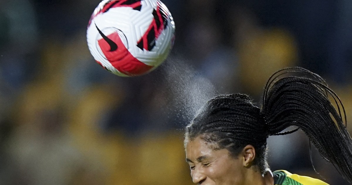 English Football Association to trial ban on headers for children under 12