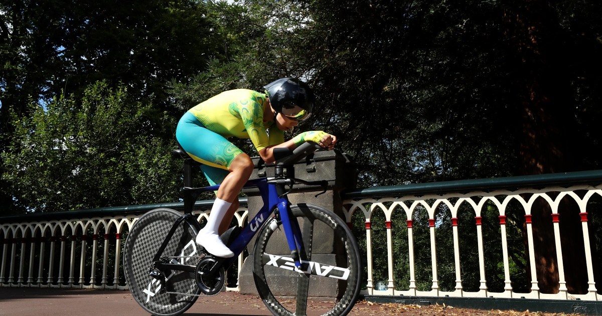 Georgia Baker wins third Commonwealth Games gold in road race