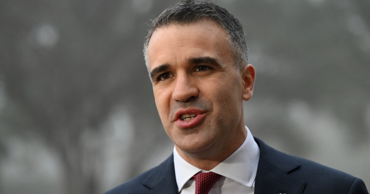Protest group threatens to leak premier's address
