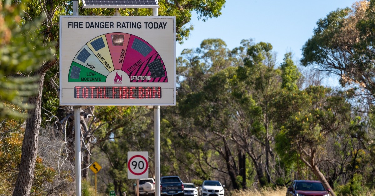 WA bushfire threats downgraded