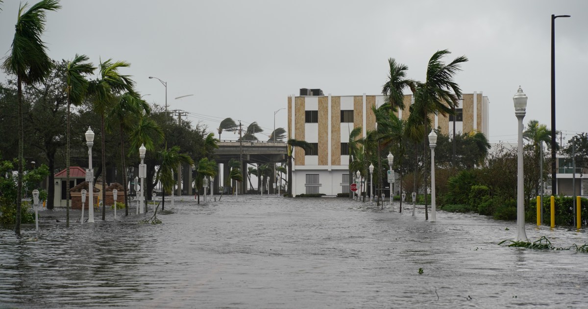 Millions without power as Hurricane Ian batters Florida