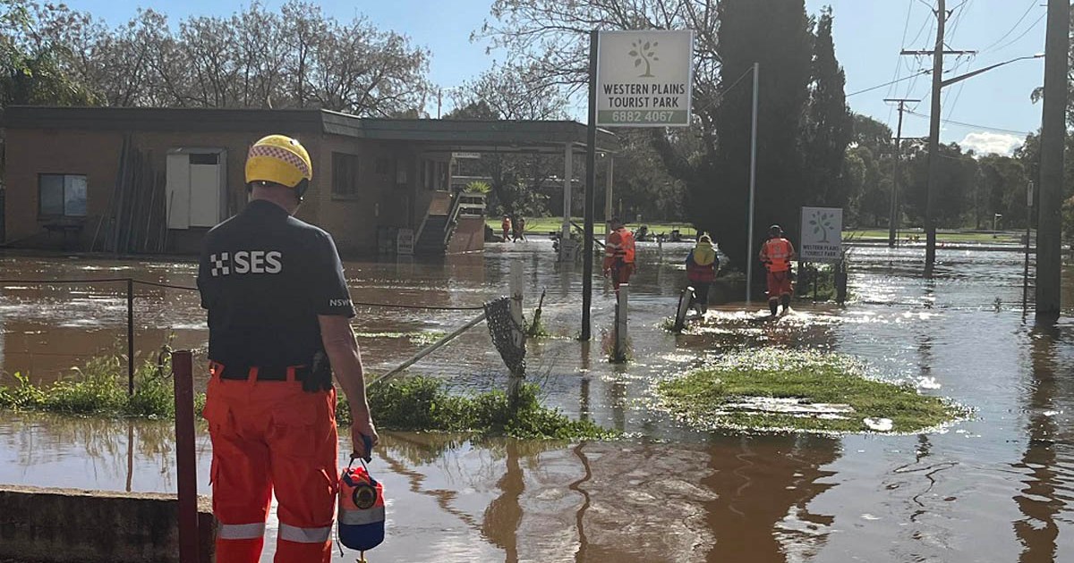 Flood threat spreads, with more rain for SE Australia