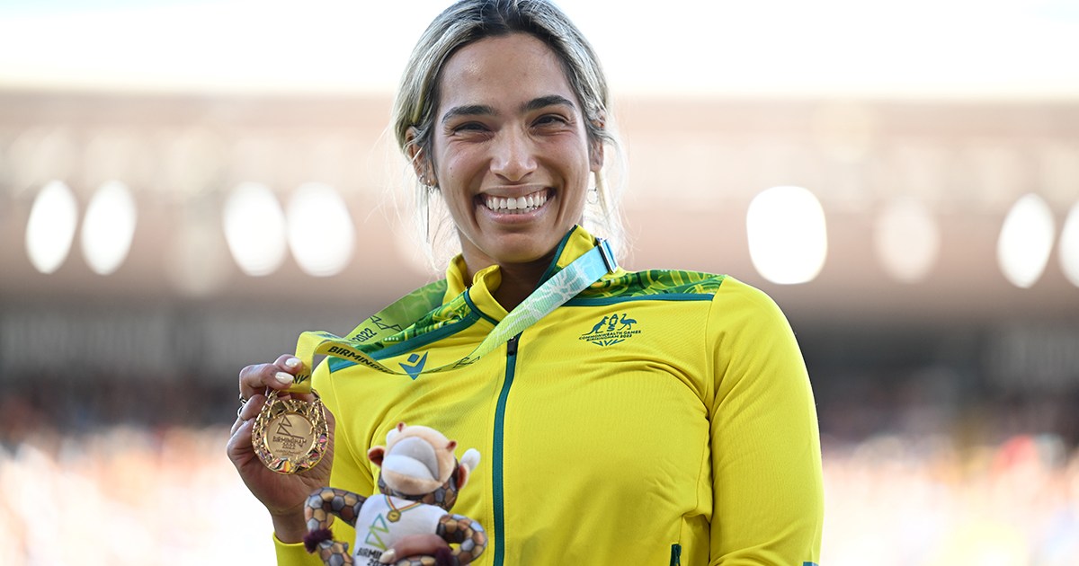 Madison De Rozario wins top prize at women’s sport awards