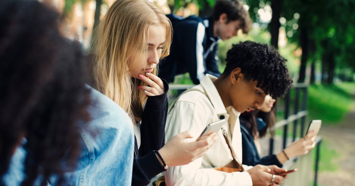 The dangers of phubbing