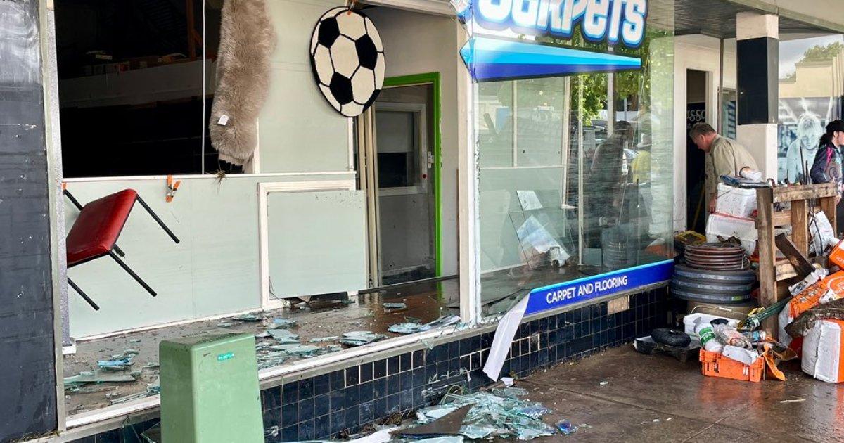 Residents tell of fast flooding that destroyed town 'like a cyclone'