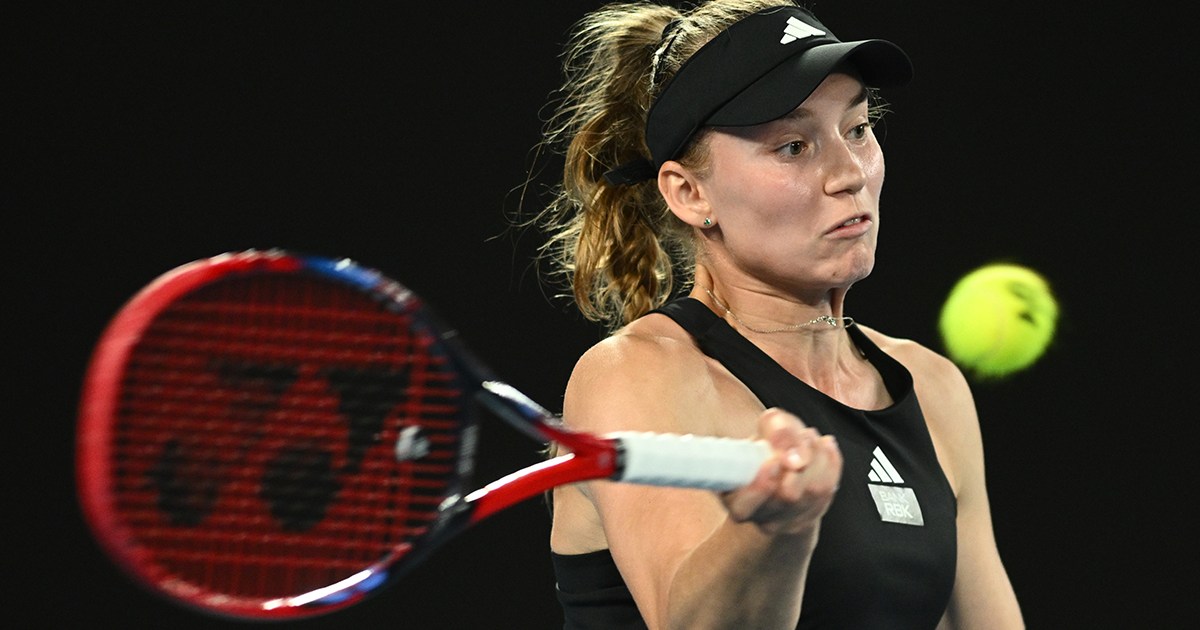 Elena Rybakina cruises into Australian Open semi-final