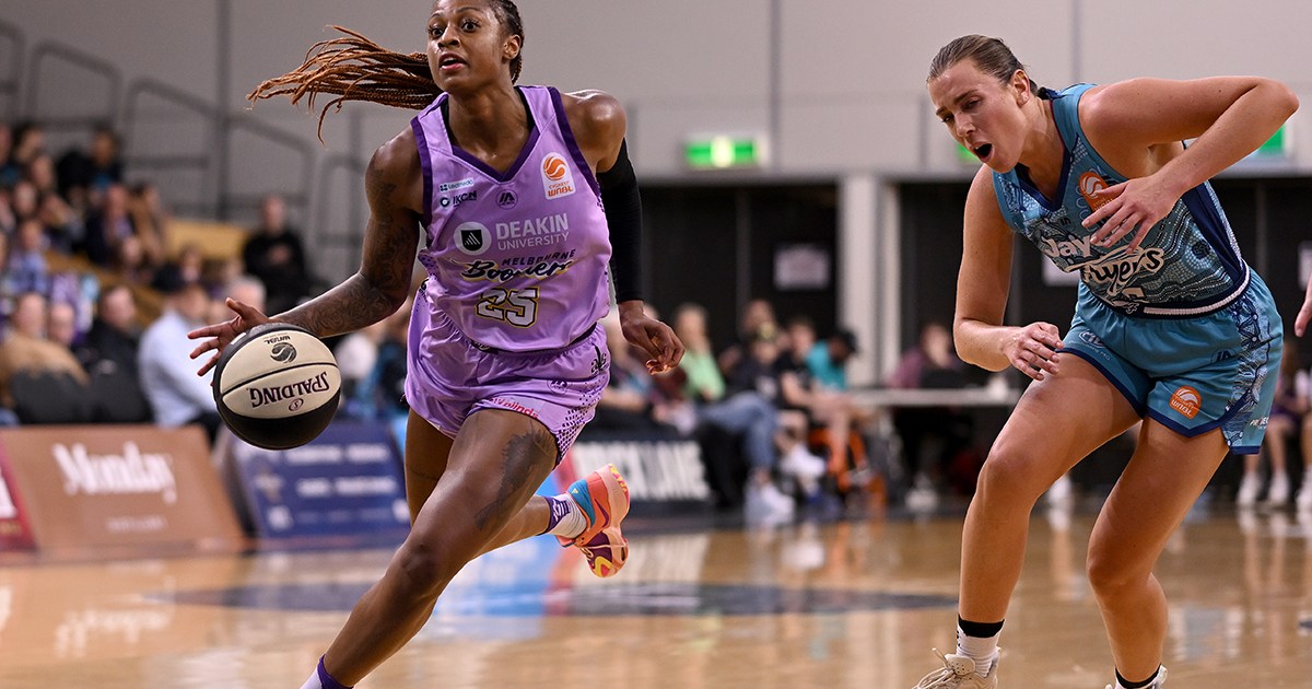 Southside Flyers defeat Melbourne Boomers in WNBL semi-final