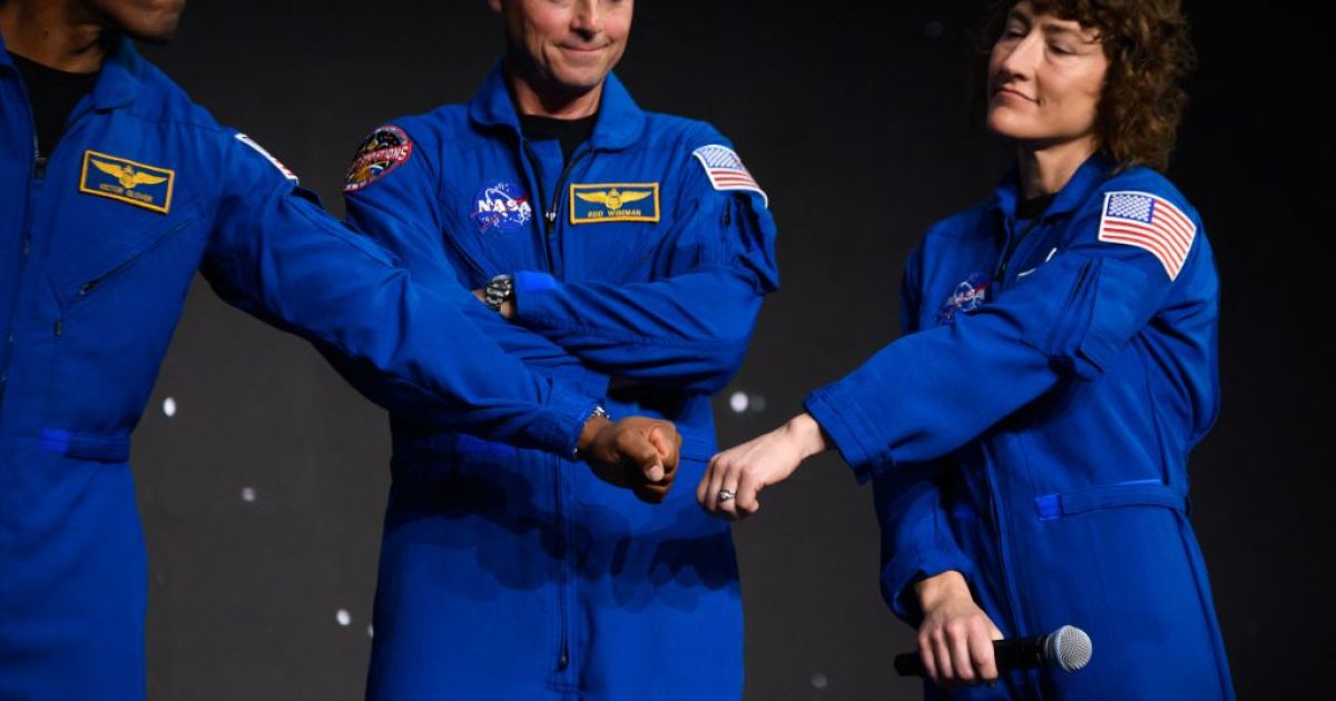 First female, black astronauts for NASA moon mission