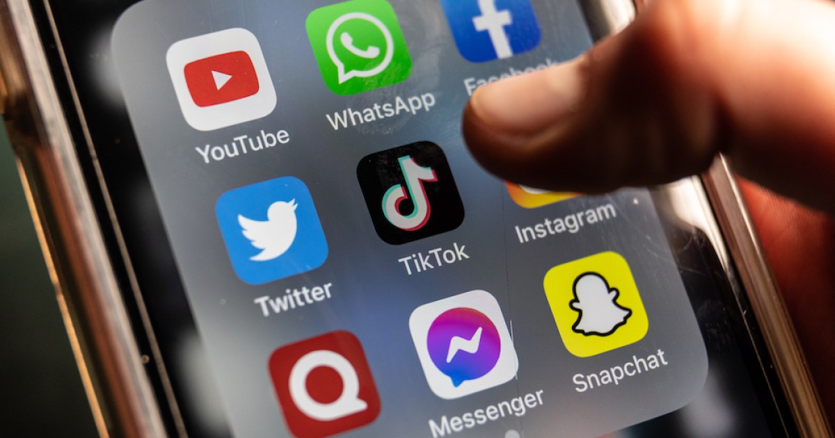 Political push against 'problematic' social media use