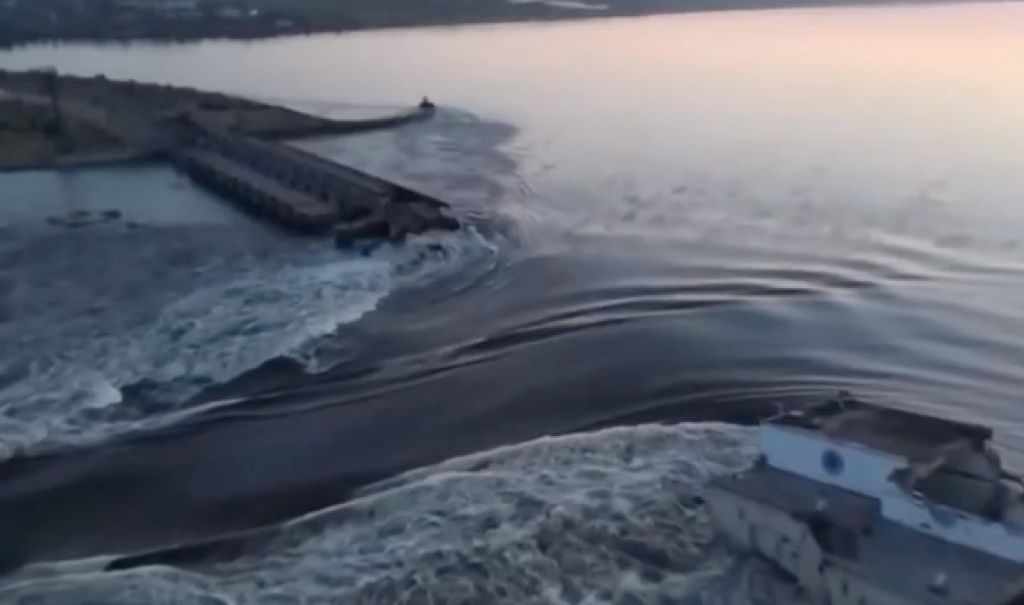 Towns and villages evacuated after huge dam in Ukraine blown up