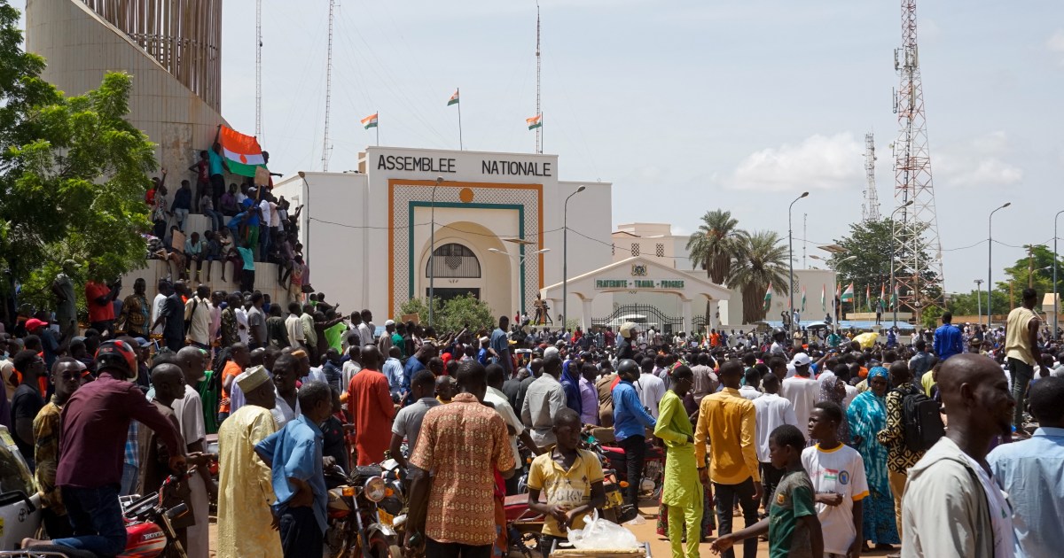 Niger junta arrests senior politicians after coup