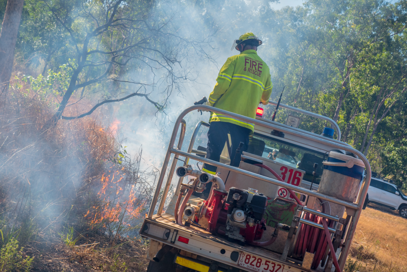 NT firefighters told to expect no rest as crisis looms