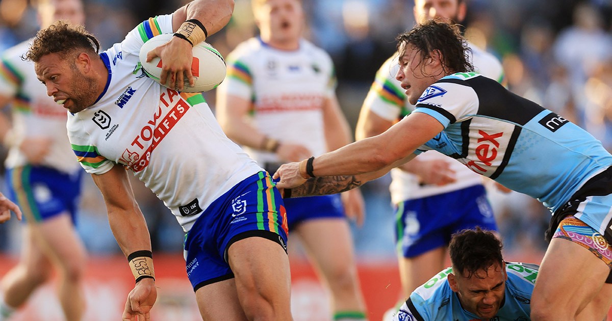 Cronulla secures home final with win over Canberra Raiders