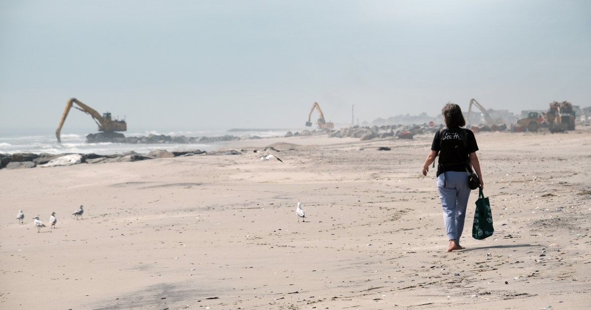 Sand dredging is 'sterilising' ocean floor, UN warns