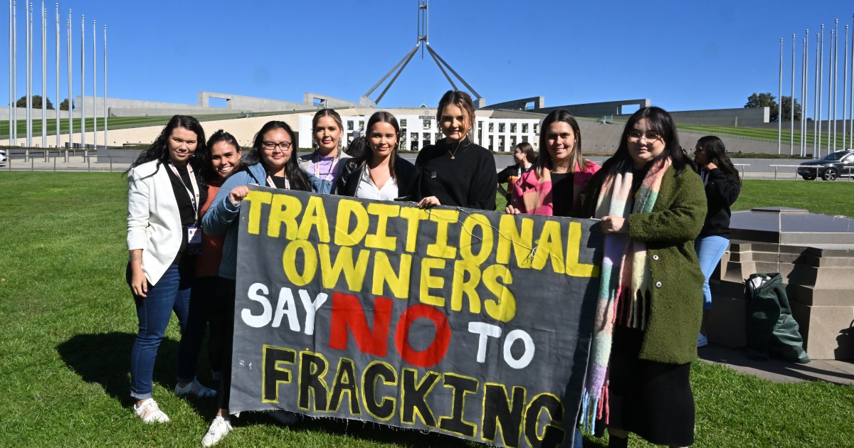 Beetaloo 'climate bomb' cannot be offset, inquiry told