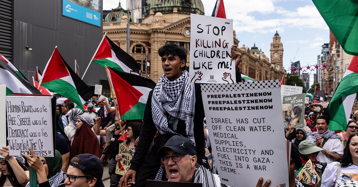 Arrests as protests over Gaza war disrupt major cities