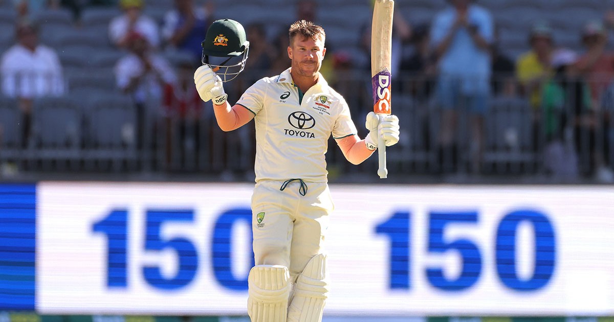 David Warner scores 164 as Australia reaches 5-346 in first Test