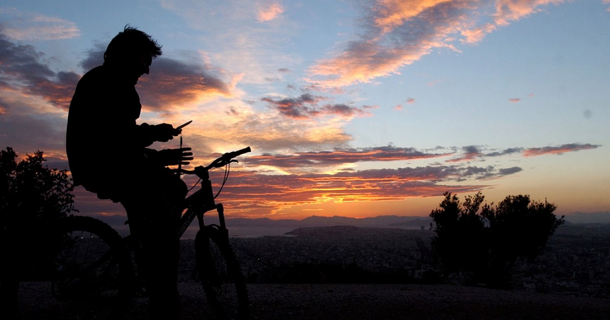 Mobile phone network outages hit thousands in US