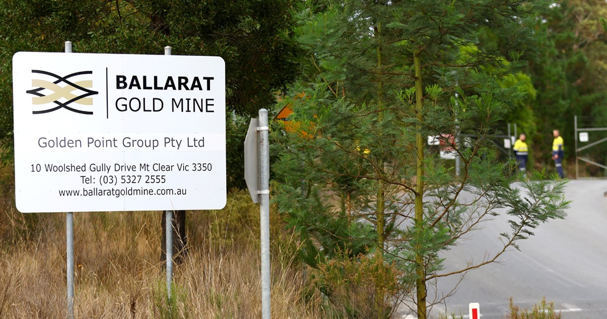 Rescues: Trapped miner dies, missing family found alive