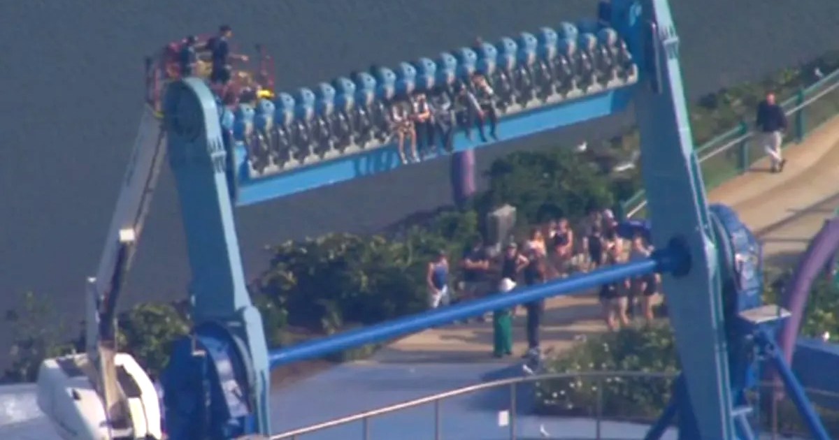 Passengers trapped midair on stuck Sea World ride