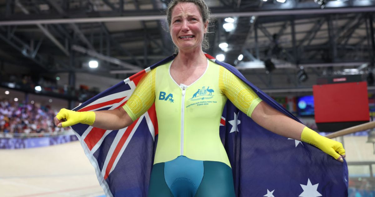 Aussie cyclists win two gold in 15 minutes