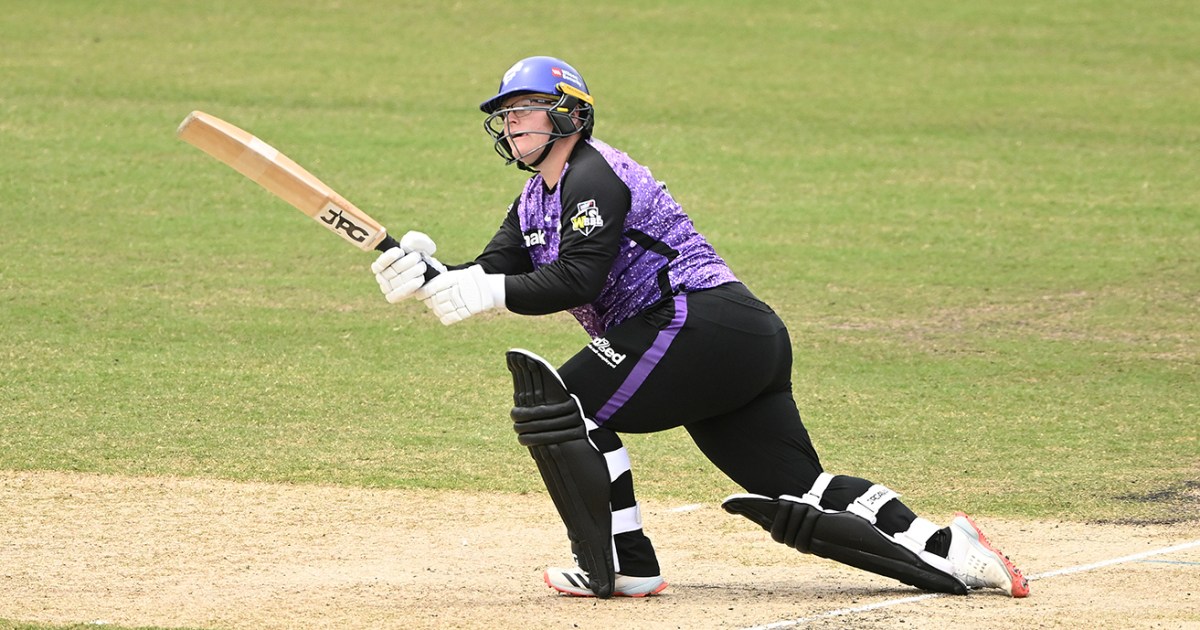 Lizelle Lee smashes WBBL records with 150no, including 12 sixes