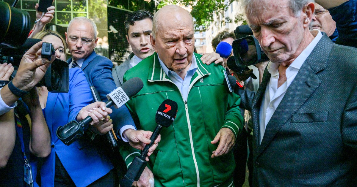 Police lay further charges against Alan Jones