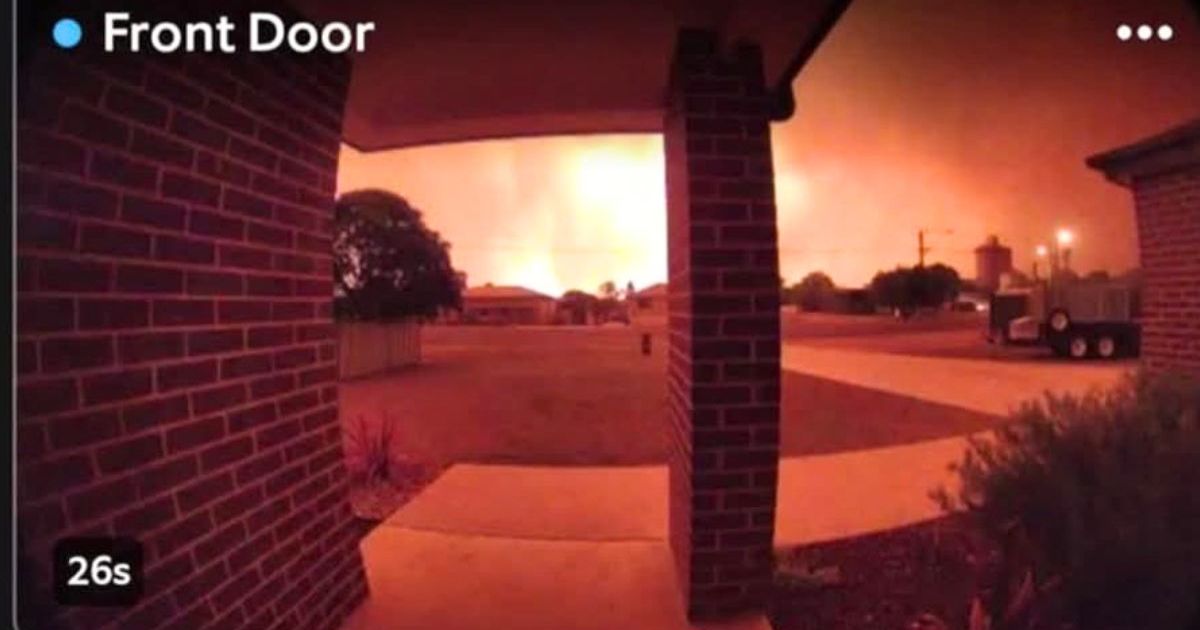 'Just exploded': Lodge destroyed in Vic blaze