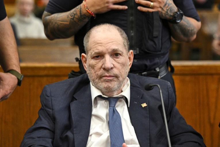 Image problem: Models want companies to confess when they retouch ...