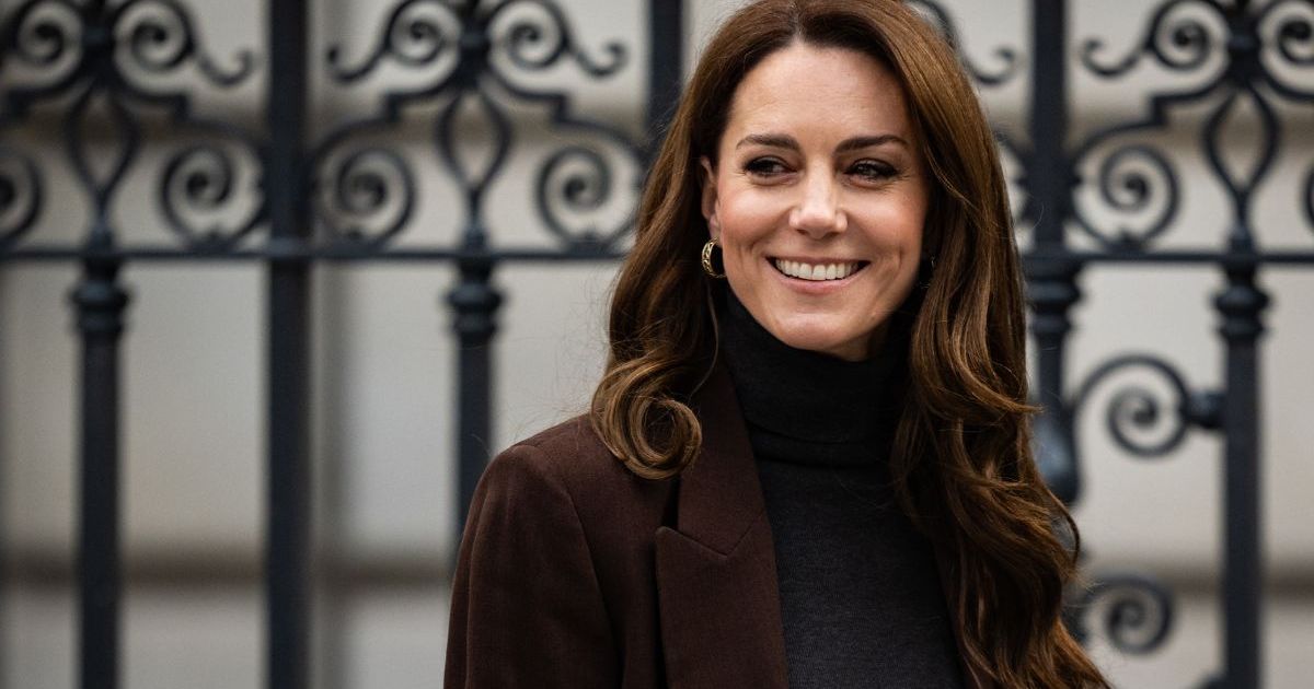 Palace addresses Kate style controversy in rare statement