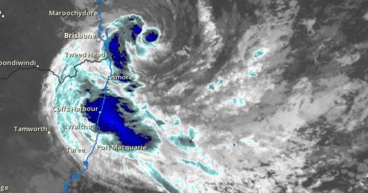 Cyclone Alfred shifts course and begins to unleash