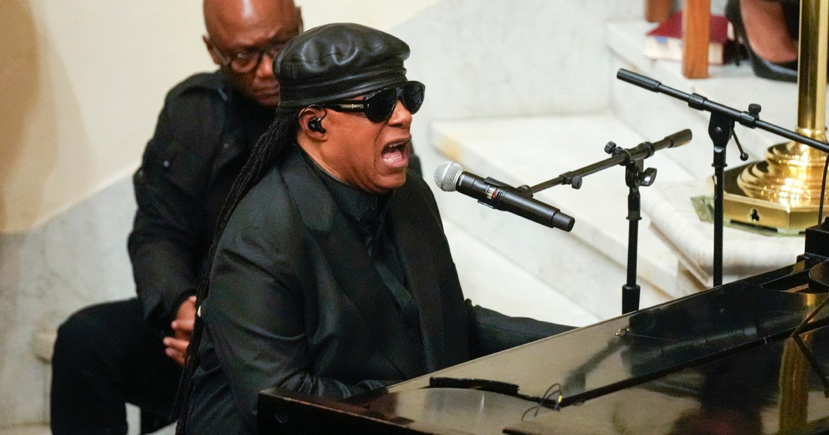 Music flows at Roberta Flack's 'celebration of life'