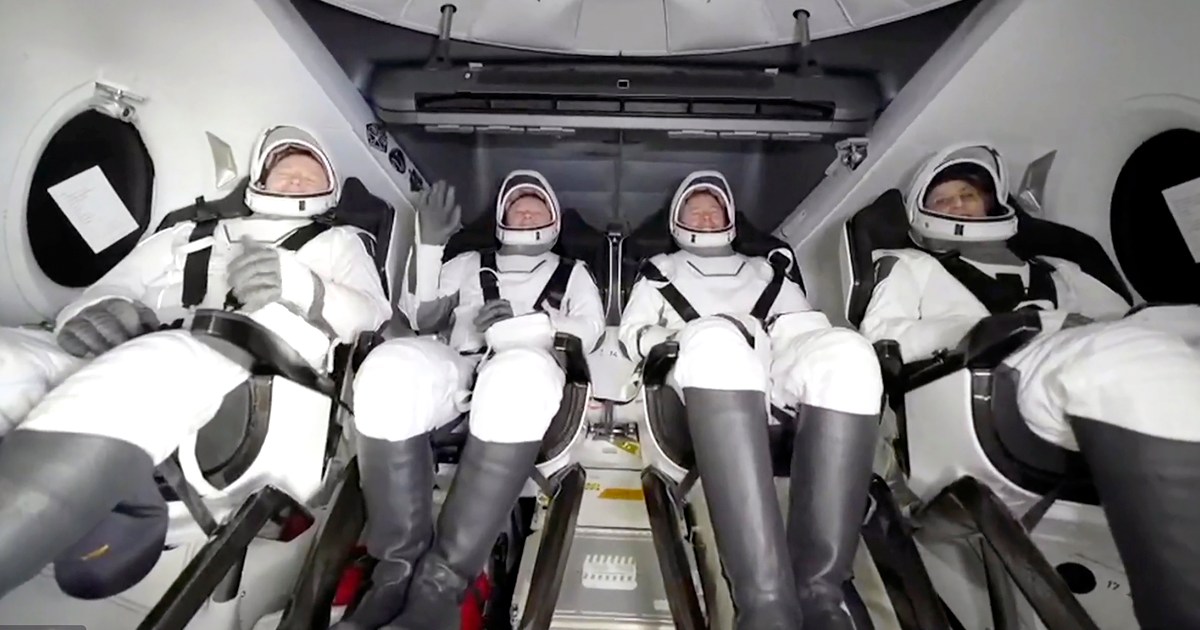 Stranded astronauts finally arrive back on Earth