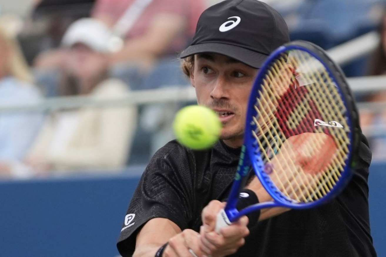 De Minaur serves up clinical display in Open opener