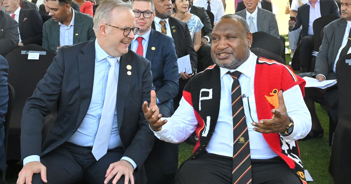 PM hopes for snappy signing of 'crocodile' defence pact