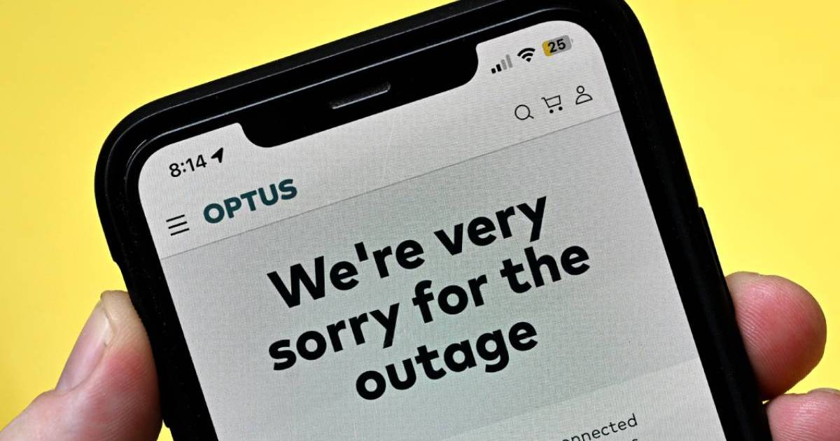 Optus sent triple-zero outage email to wrong address