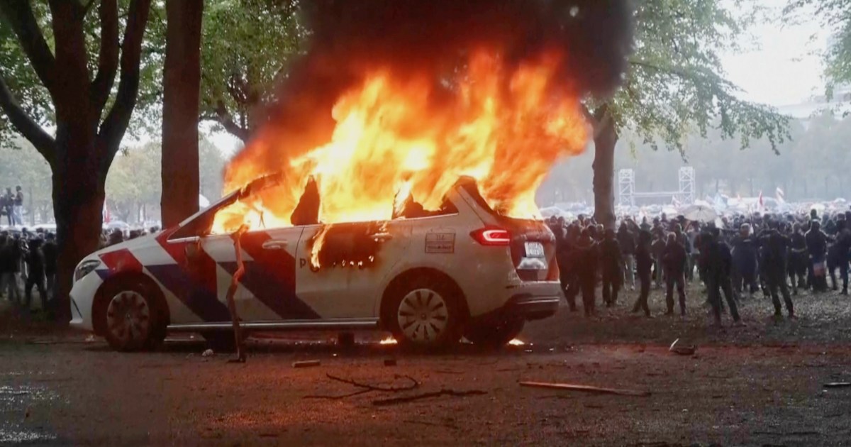 Violence erupts at Dutch anti-immigration demonstration
