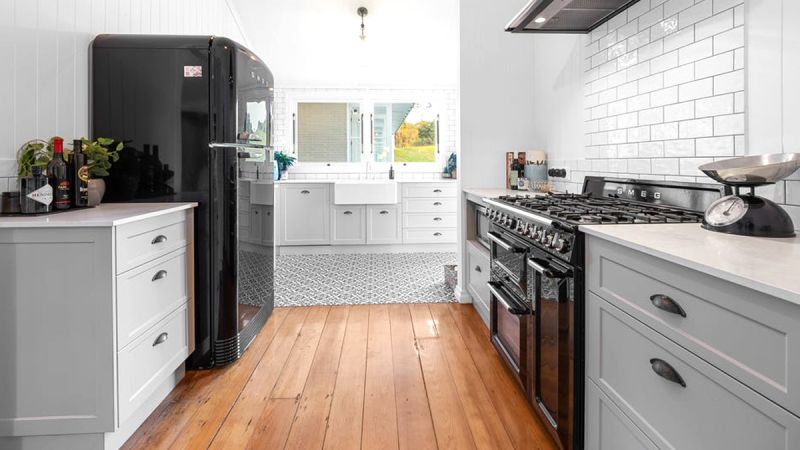 Dutton's luxurious farm sale to bring million-dollar payday - News ...