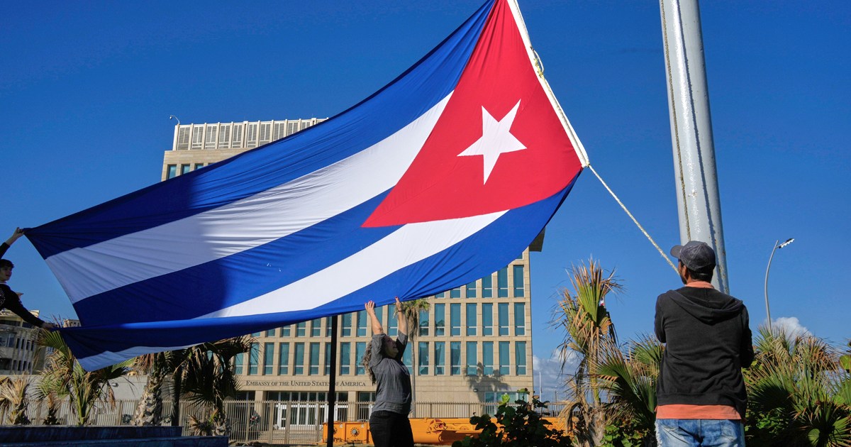 Trump warns Cuba: 'Make a deal before it's too late'