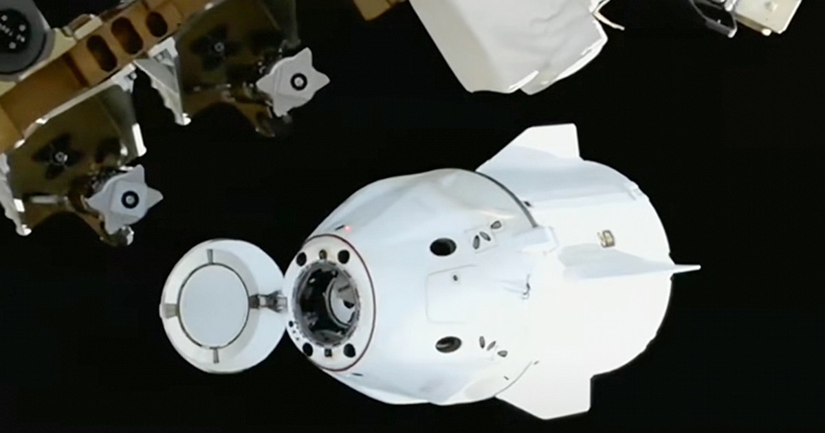 First Space Station emergency evacuation gets under way