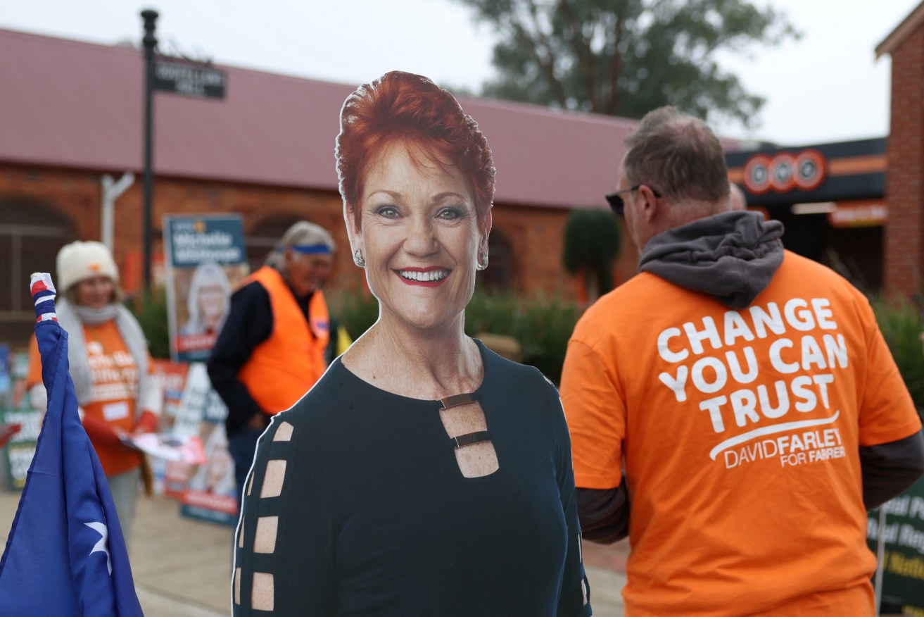 One Nation leapfrogs Labor amid surge in popularity